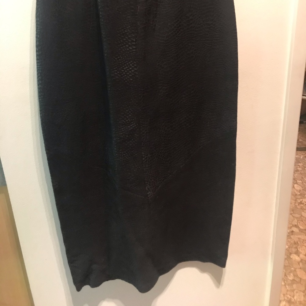 24 Collection Stamped Leather Skirt In Black - Gem